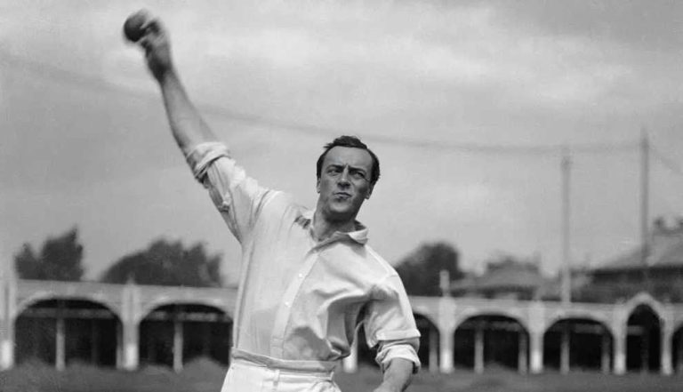 Googly Ball in Cricket: Origin, Impact, & Legendary Bowlers