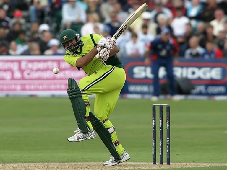 Top 5 Legendary Pakistani Batsmen of All Time